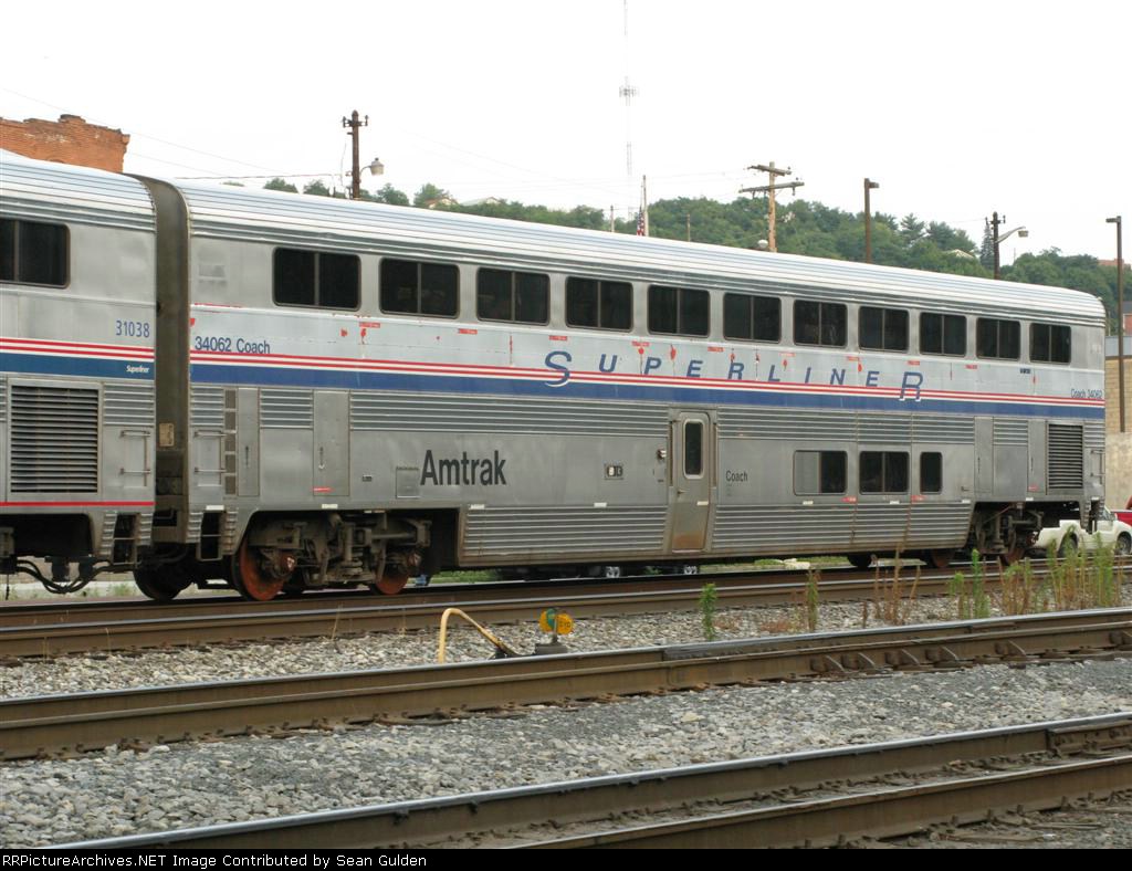 Amtrak Superliner II Coach 34062